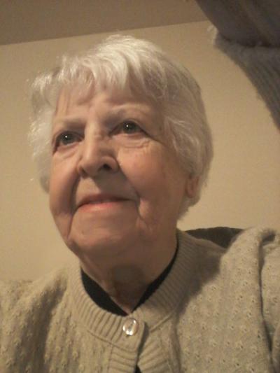 Yvette Delorme Lavigne