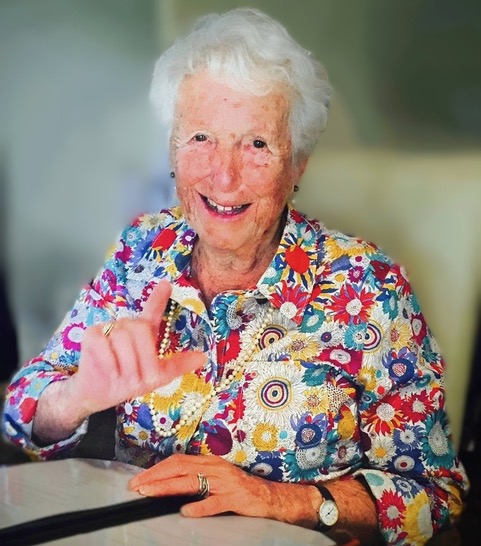 Carman Ruth Mathews Laurie