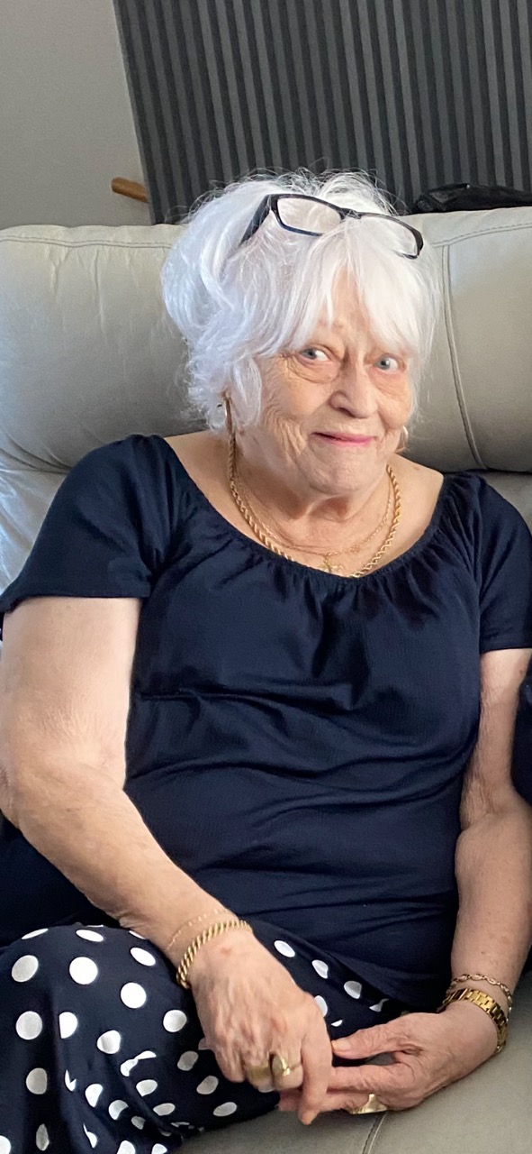 Gertrude Perron Savard