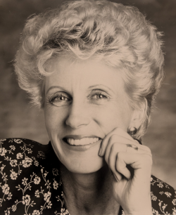 Violet (Lorraine) Ayliffe
